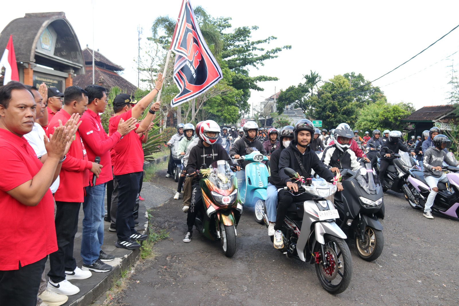 Semarakkan Bulan Bung Karno, Lepas Peserta Sunmorgab Semeton Otomotif ...