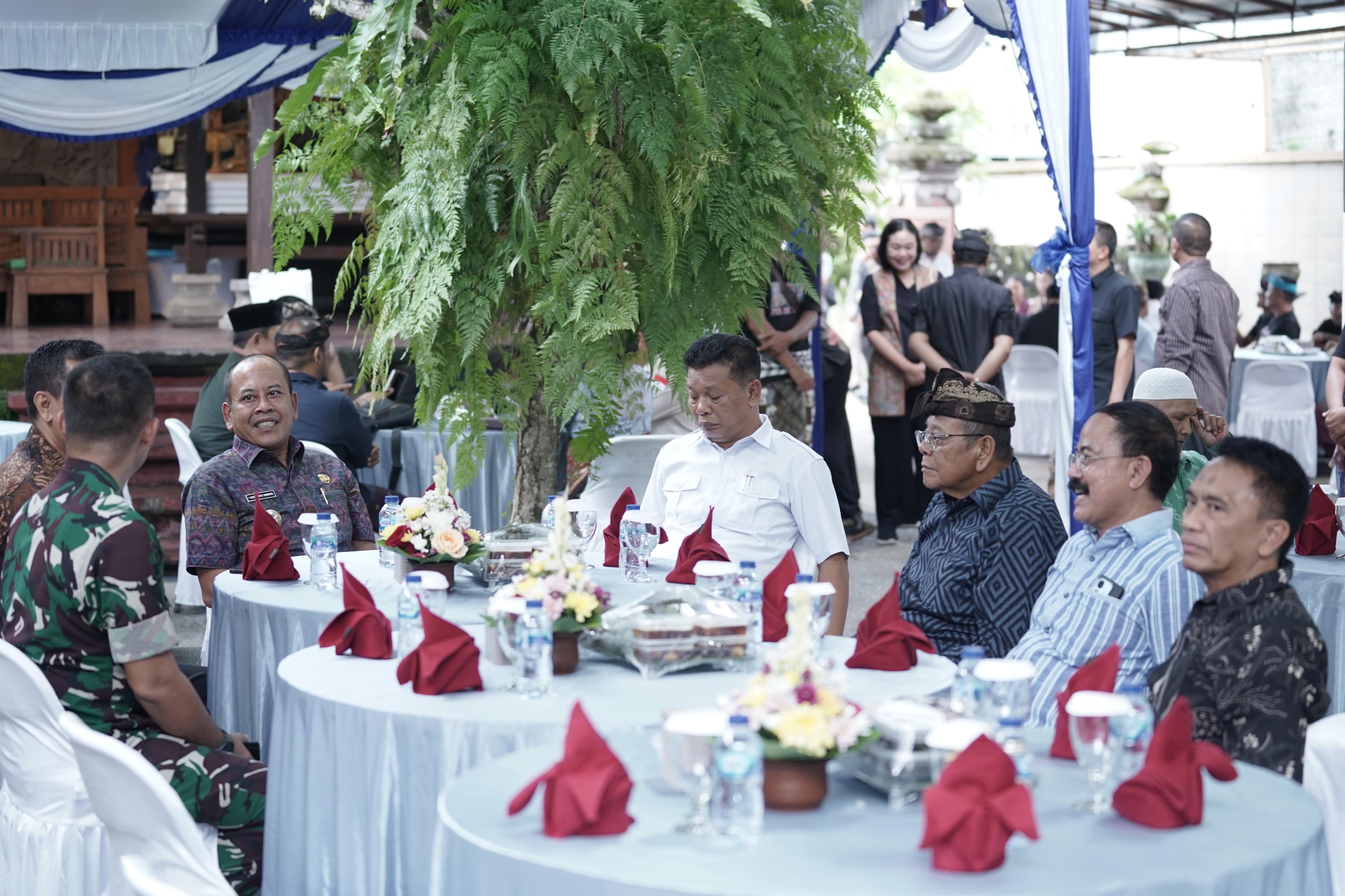 Eratkan Silaturahmi, Bupati Karangasem I Gusti Putu Parwata Bersama ...