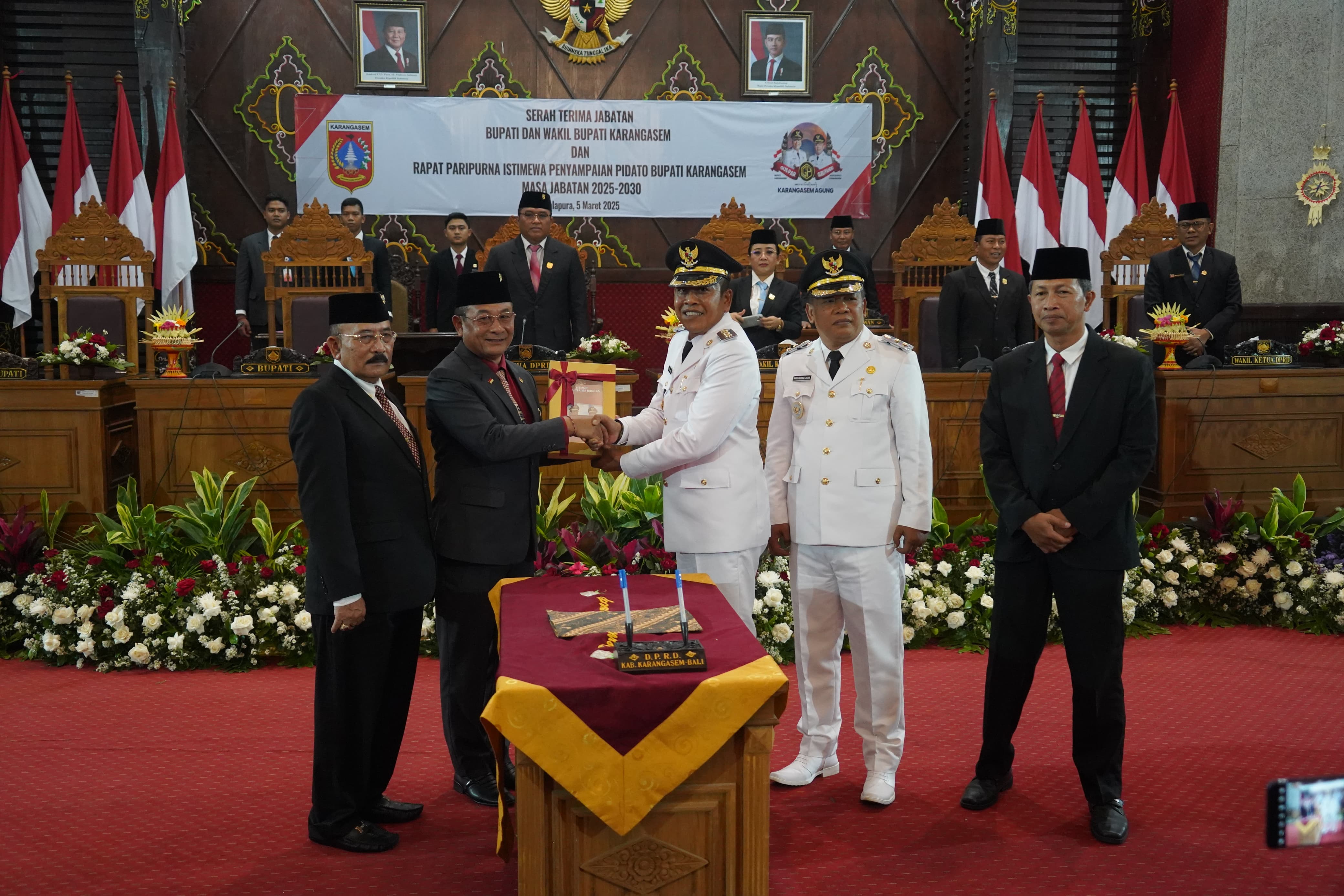 Setelah Serah Terima Jabatan, Bupati Karangasem I Gusti Putu Parwata ...