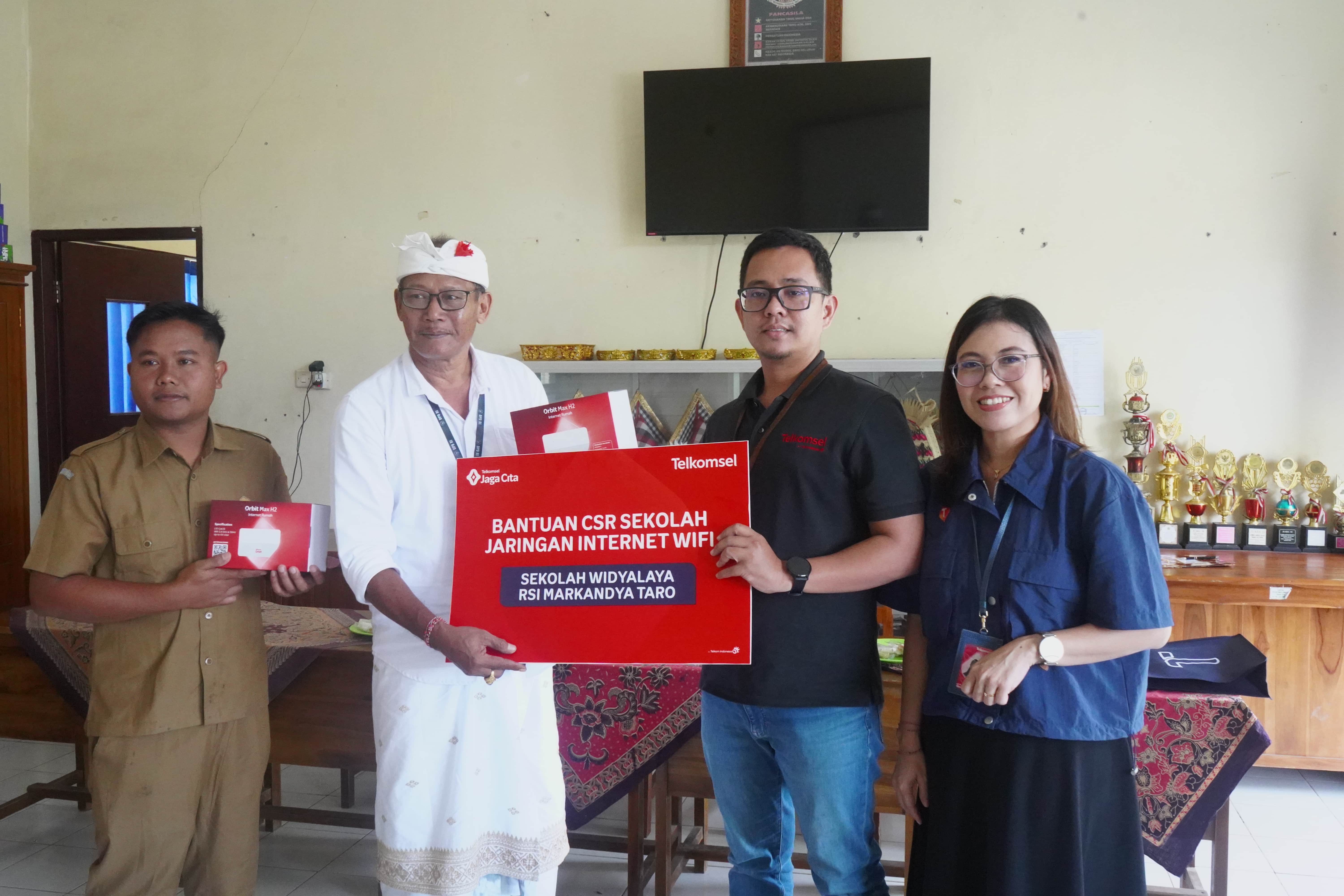 Telkomsel Jaga Cita Bantu Pendidikan di Sekolah Widyalaya Rsi Markandya ...