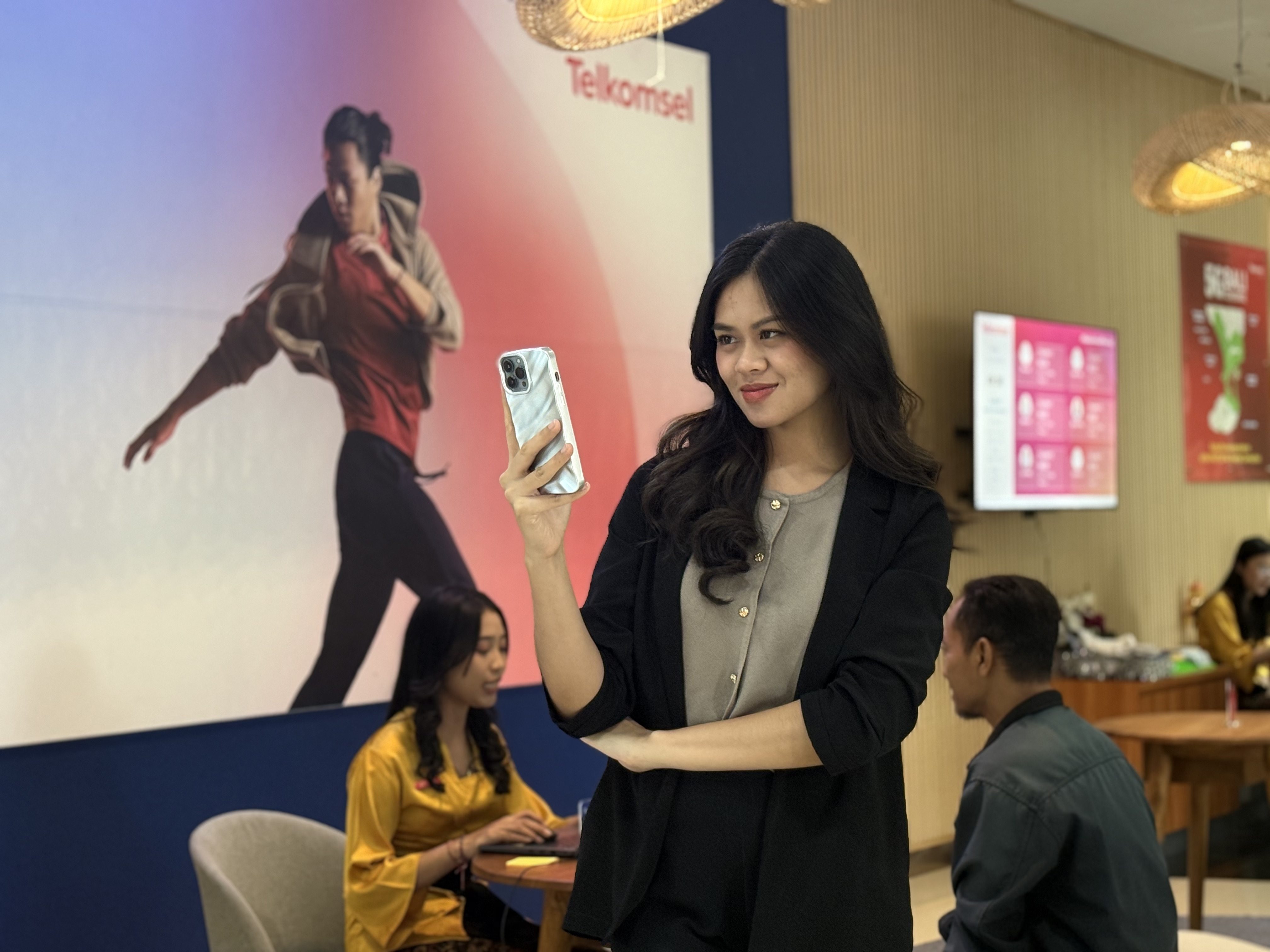 Telkomsel Perkenalkan eSIM: Teknologi Tanpa Kartu Fisik untuk Pelanggan ...