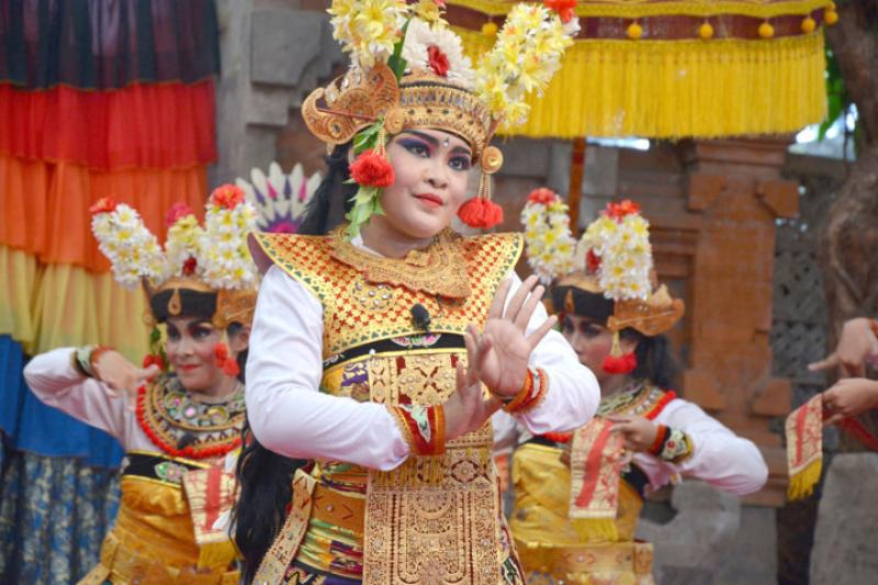 Gambuh Sakral Pedungan Suguhkan Tarian Sangging Prabangkara | Bali Tribune