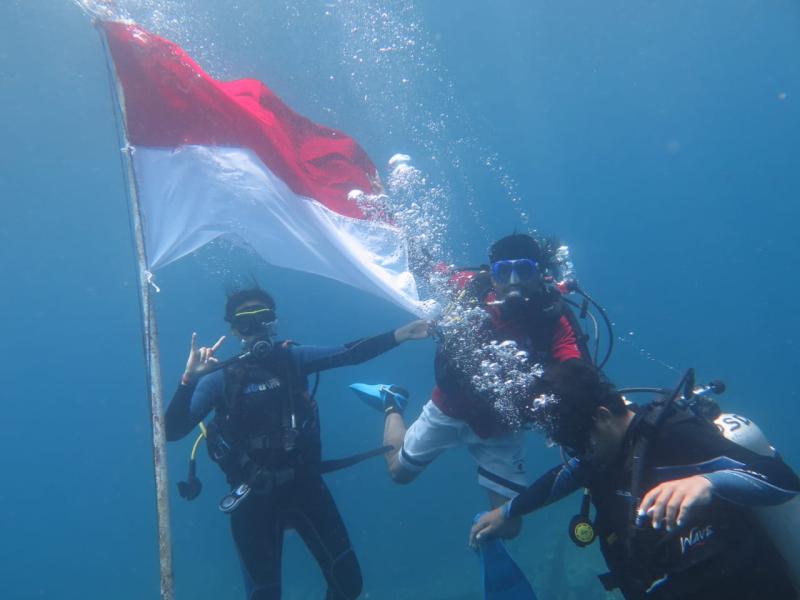 Kolaborasi Lanal Denpasar, IARMI, Menwa, dan SDC Bali, Bentangkan ...