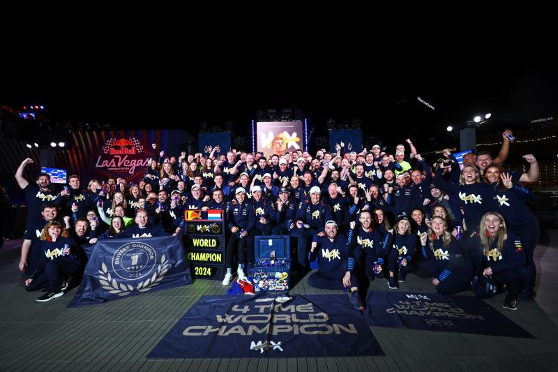 Keempat Kalinya! Honda Antar Max Verstappen Raih Gelar Juara Dunia F1 ...