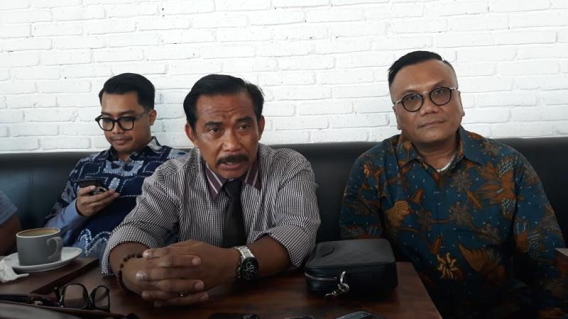 Togar Somasi Dua Media Online dan Dua Lawyer | Bali Tribune