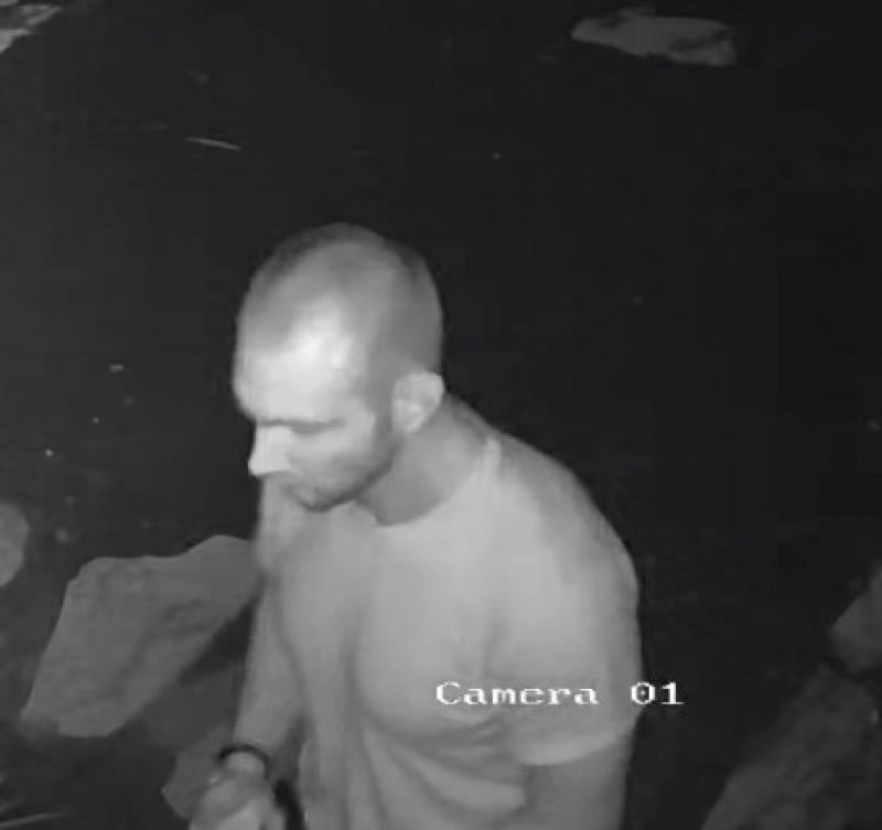 Terekam CCTV, Residivis Narkoba Asal Libanon Curi Kamera CCTV | Bali ...