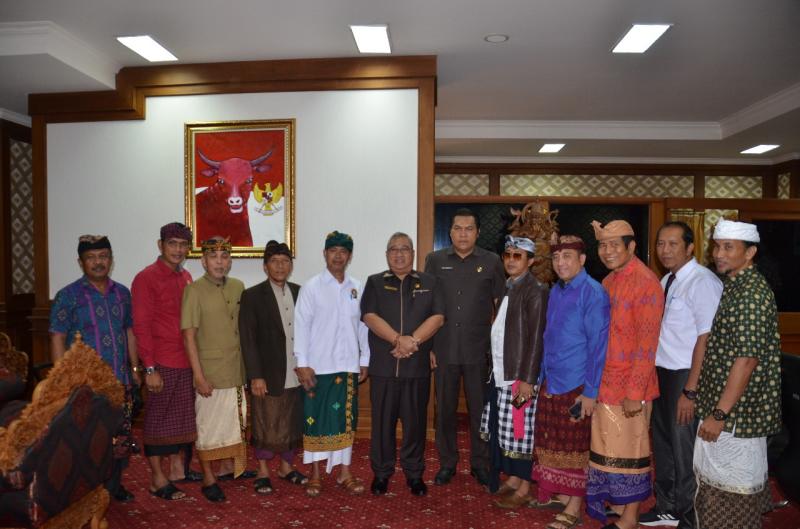 Ketua DPRD Badung Terima Audiensi PHDI Bali | Bali Tribune Ketua DPRD Badung Terima Audiensi PHDI Bali | Bali Tribune
