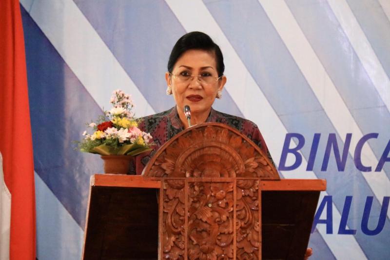 Ny Putri Koster Dorong Perlindungan Hak Cipta Kerajinan Bali | Bali Tribune Ny Putri Koster Dorong Perlindungan Hak Cipta Kerajinan Bali | Bali Tribune