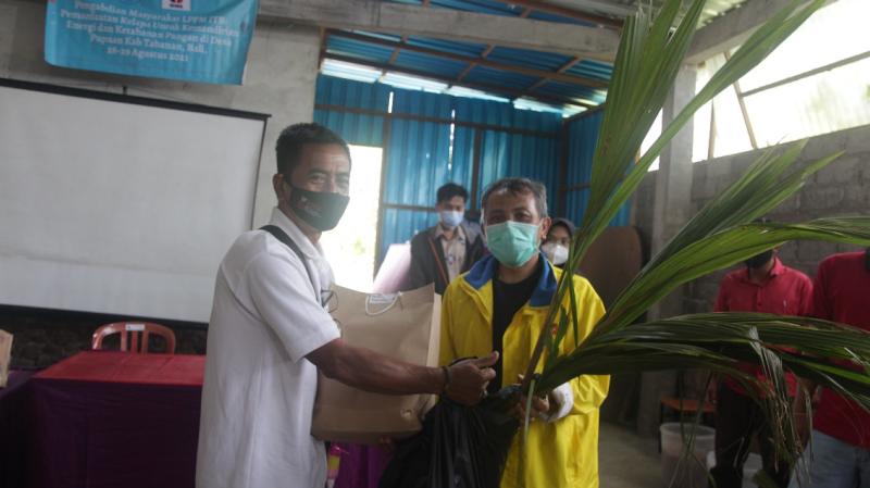 LPPM ITB Gelar Pengabdian Masyarakat Terkait Pemanfaatan Kelapa di Bali ...