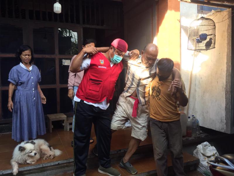 Layanan Antar Jemput Pasien Masuk Finalis Indonesia Healthcare ...