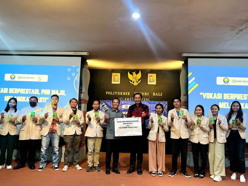 Tingkatkan Kualitas Pendidikan, BANK BPD Bali Serahkan CSR Beasiswa ...